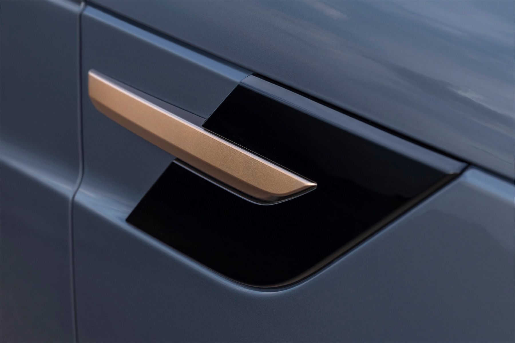 Range Rover Sport - Pivotal